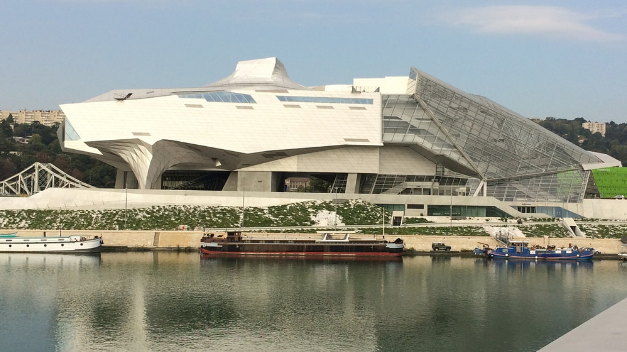 Le Musée des Confluences de Lyon suspend l’arrivée d’un squelette de T-Rex Le Musée des Confluences de Lyon suspend l’arrivée d’un squelette de T-Rex