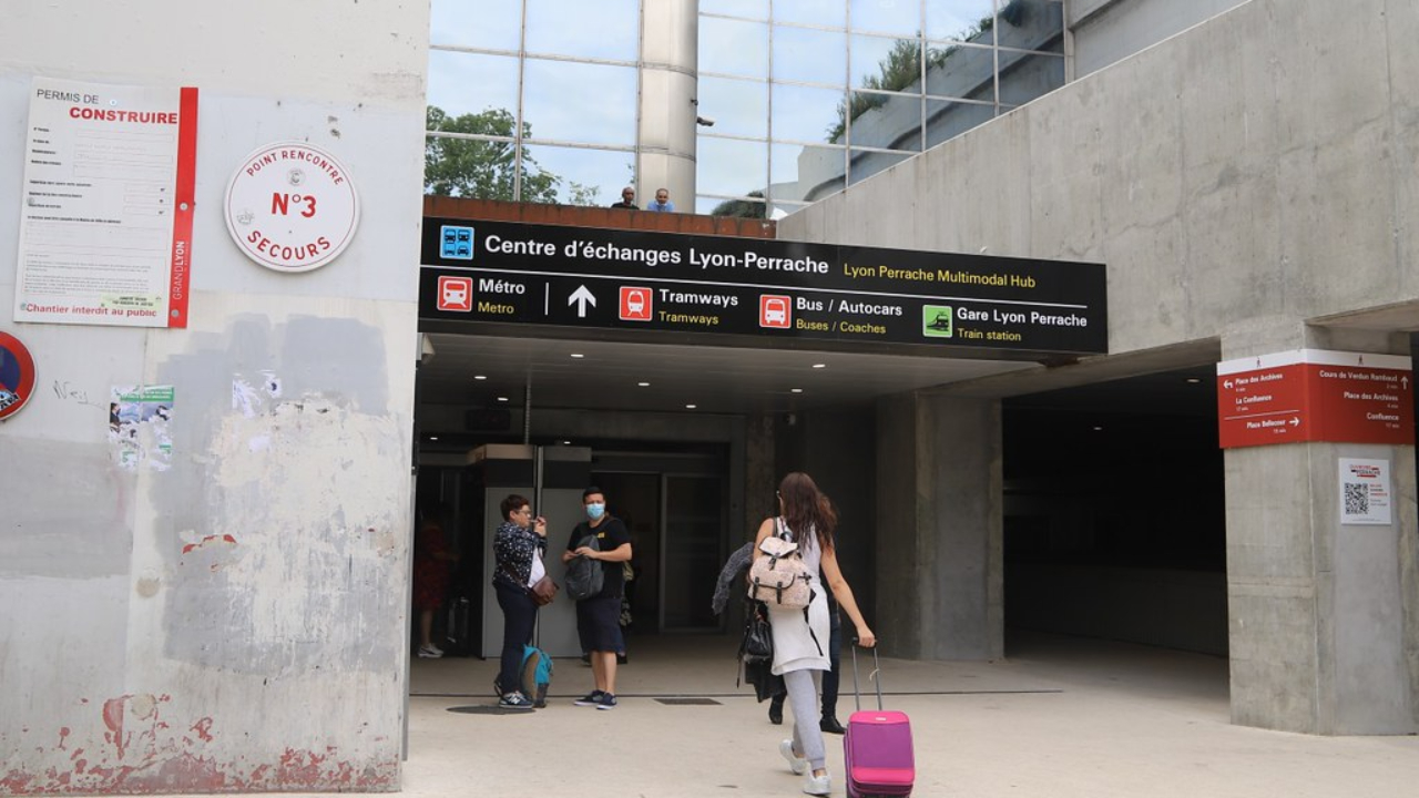 Lyon : la gare routière de Perrache va bientôt déménager à Gerland